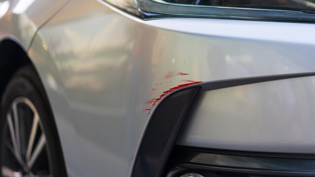 Zelf je kunststof bumper repareren | ANWB