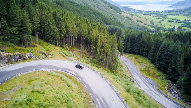 Met de elektrische auto op vakantie in Europa | ANWB