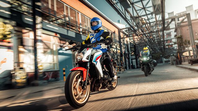 Motoropstapdagen | ANWB Rijopleidingen