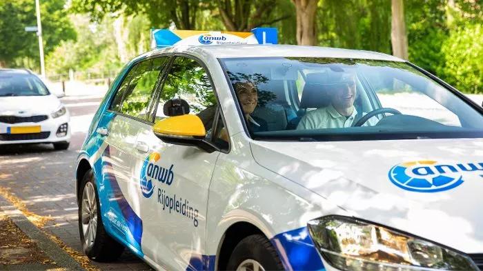 Als zelfstandig Rijinstructeur aan de slag? Dat kan bij ANWB Rijopleiding