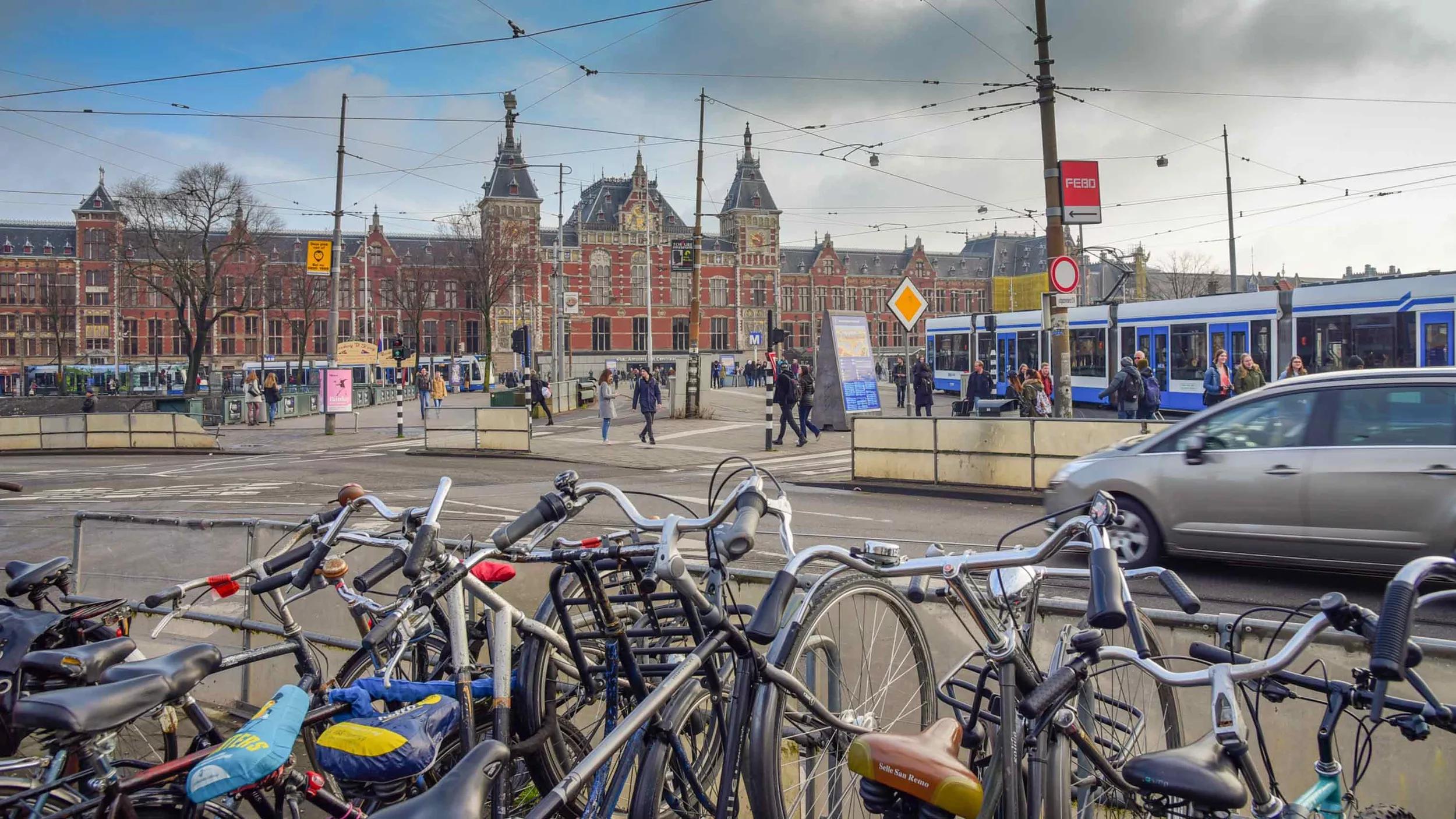 Auto huren in Amsterdam | ANWB