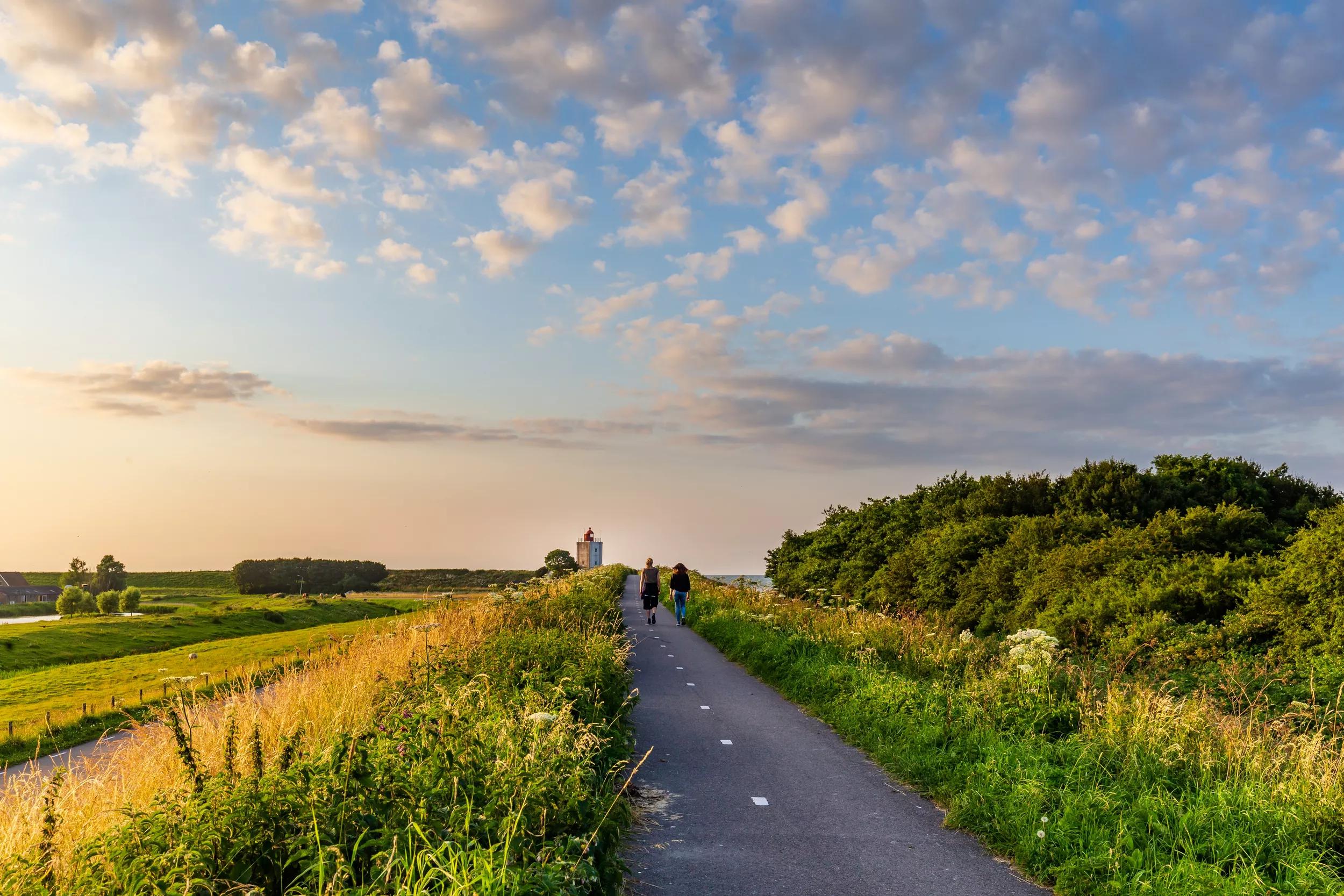 Wandelen: wandelroutes, tips en uitrusting | ANWB